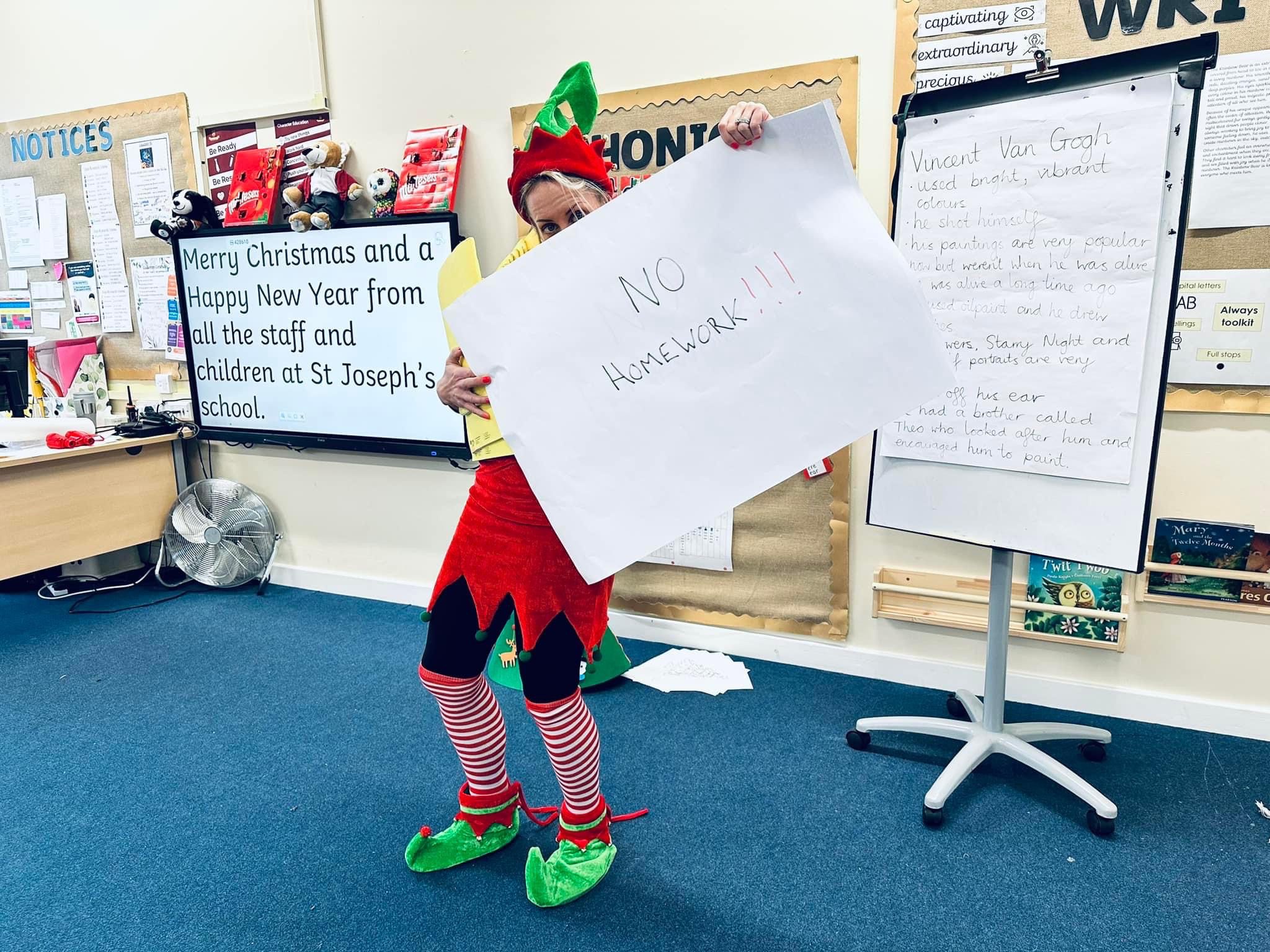 Headteacher takes Elf on the Shelf craze to new level - St Ralph ...