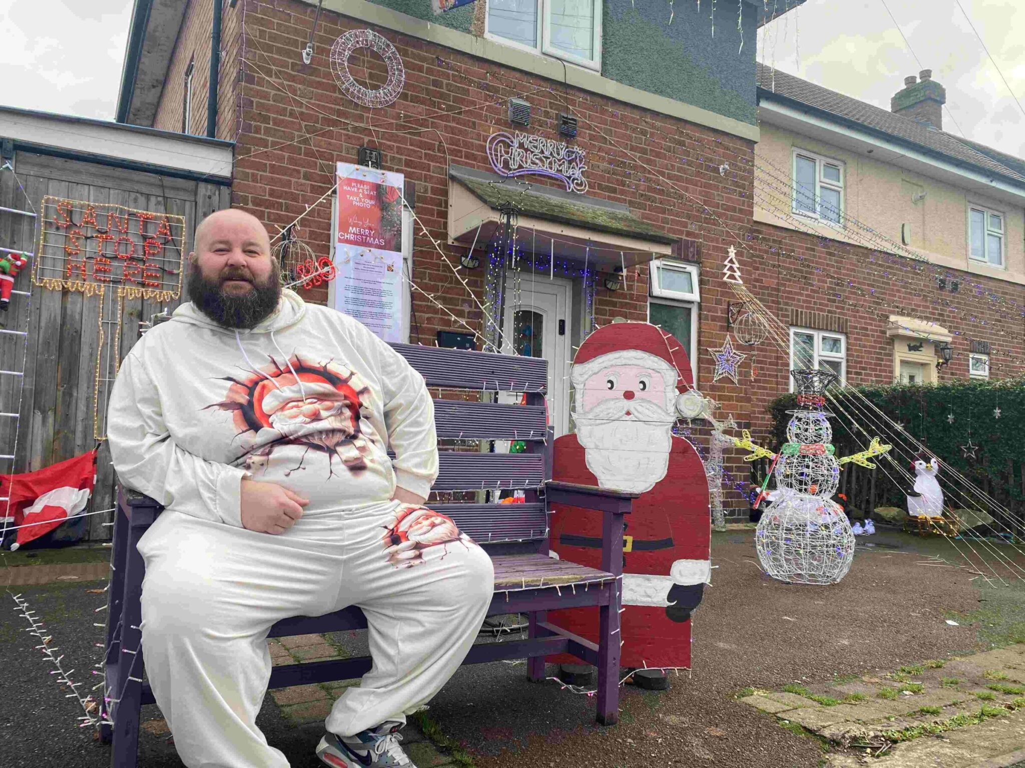 Parent's Christmas lights display raises money for school - St Ralph ...